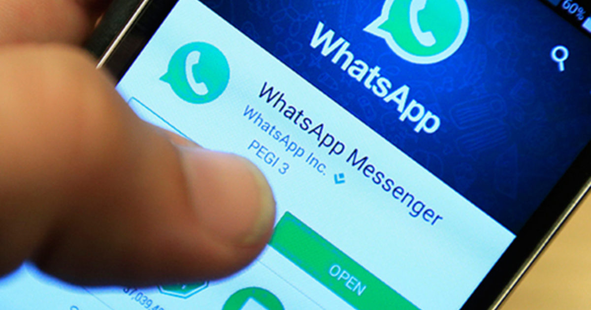 How to use WhatsApp at work | PRmoment.com